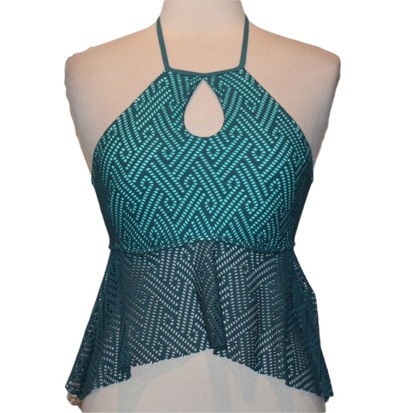 True Craft | Swim | Nwt True Craft Tankini Top Medium Swimsuit Halter ...